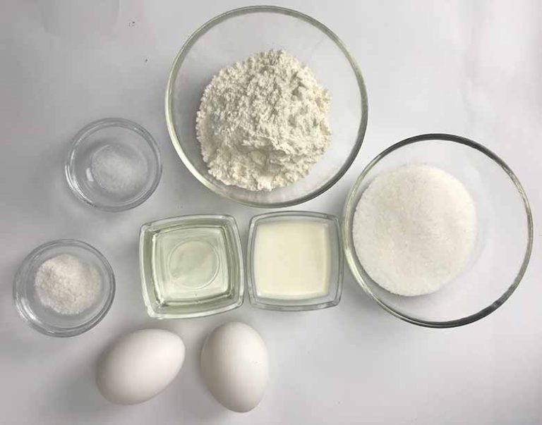 Vanilla Sponge Cake VS Vanilla Butter Cake